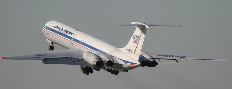 Ilyushin Il-62 Soviet Long Range Jet Airliner Aircraft History Pictures ...